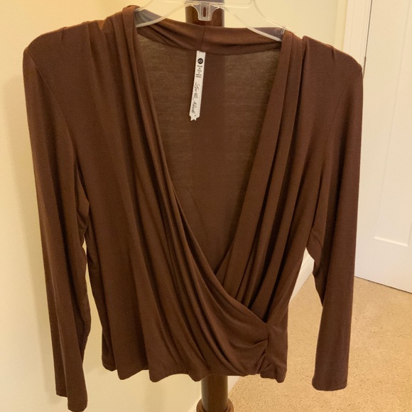 Leo & Nicole | Tops | Leo And Nicole Surplice Top | Poshmark